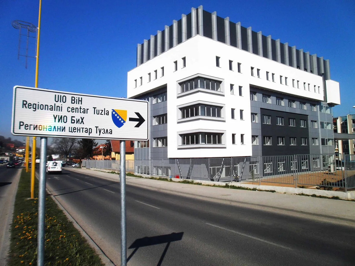 UIO demantuje netačna tumačenja: Pravilnik o povratu PDV-a za prvu nekretninu još nije usvojen ...